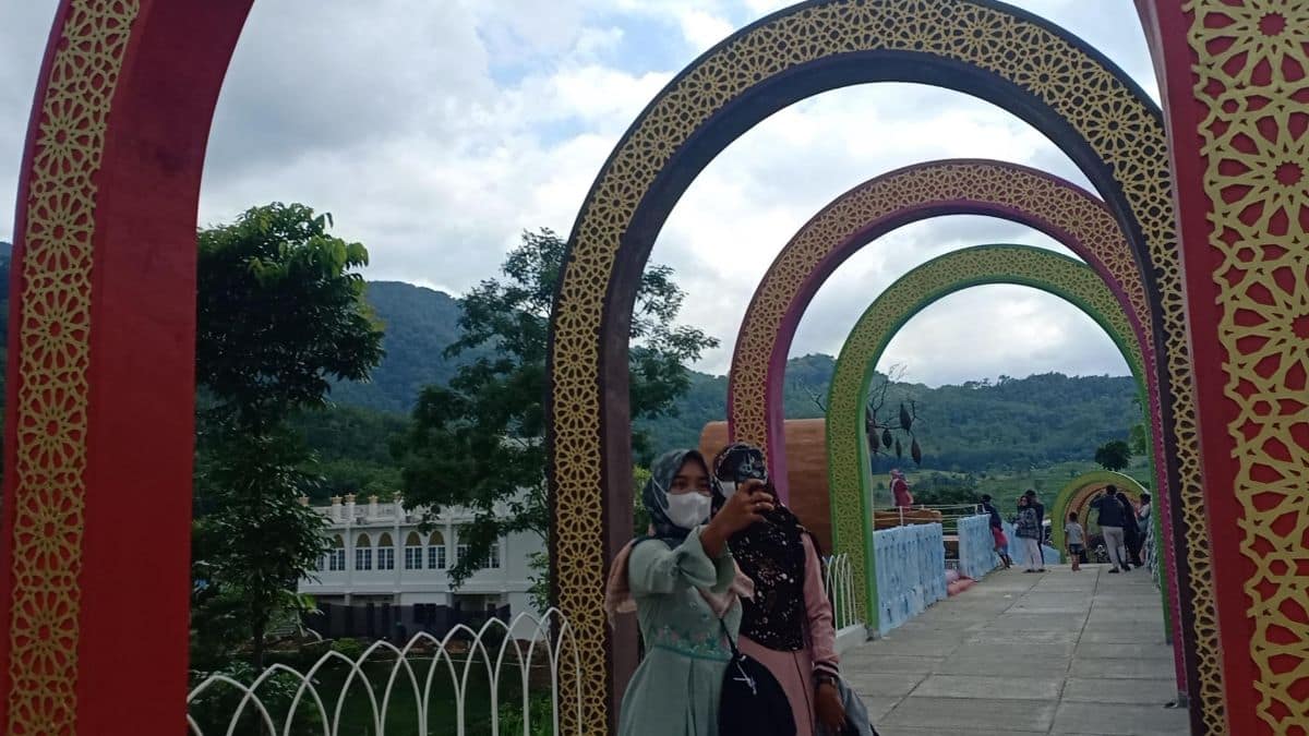 Keindahan Wisata Pasir Gibug Brebes, Intip Berbagai Wahana dan ...